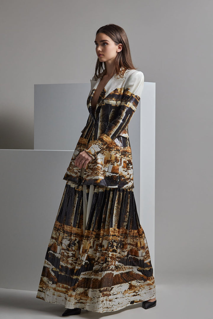 Isabel Sanchis – M.R DESIGN