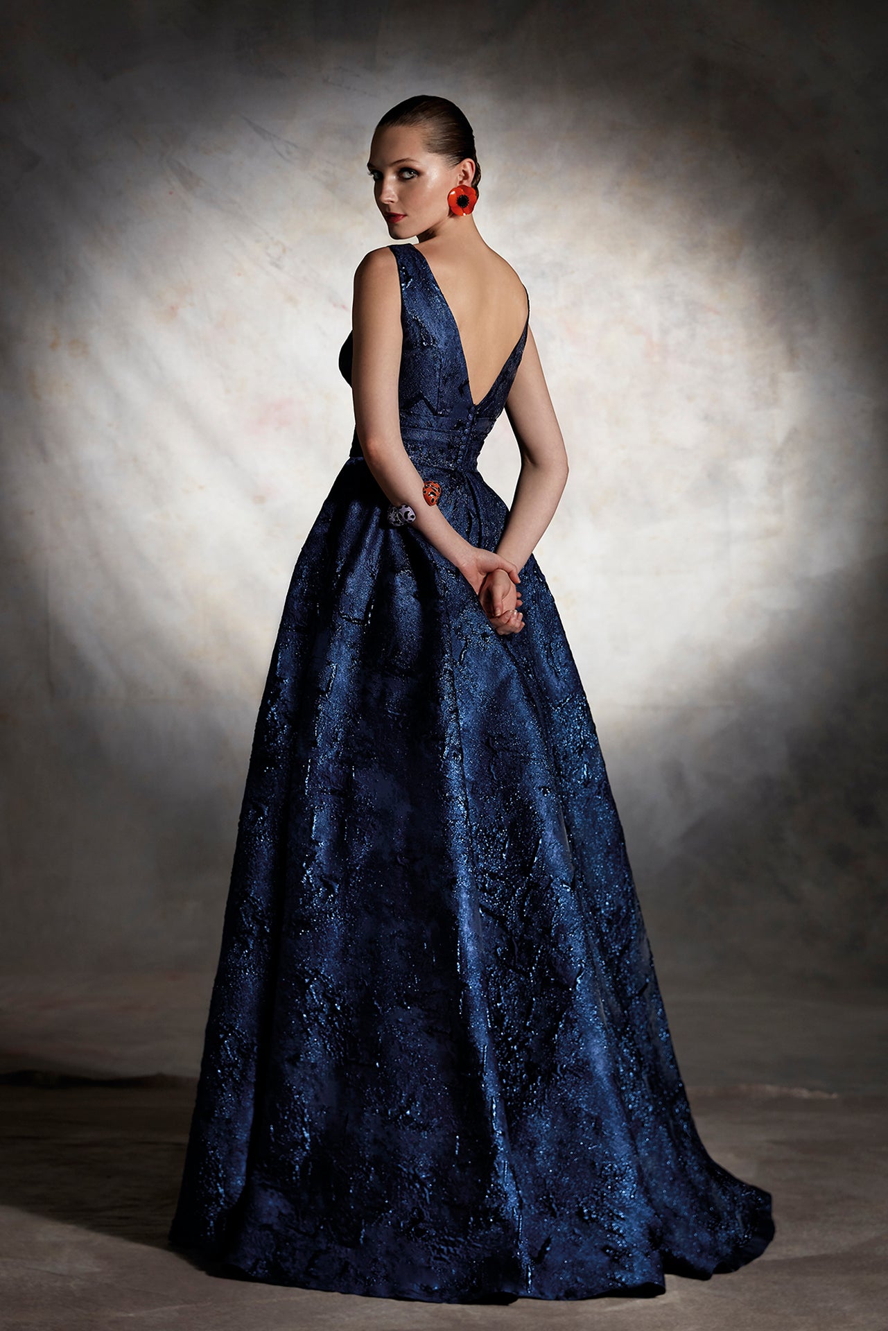 Sleeveless Embroidered Dress with Overskirt – M.R DESIGN